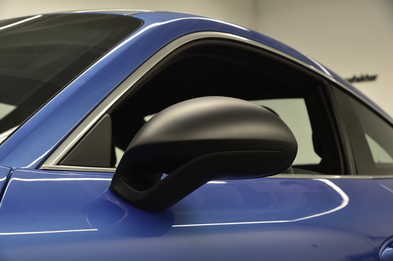 Scarab Blue | Porsche Colors