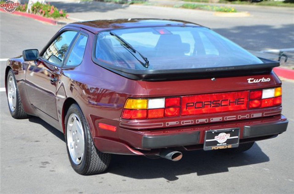 Malaga Red | Porsche Colors