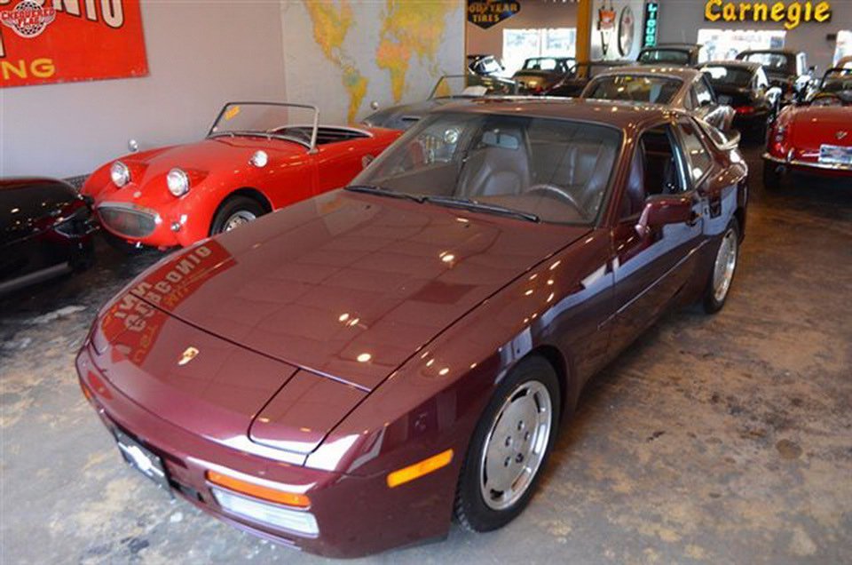 Maraschino Red Metallic | Porsche Colors