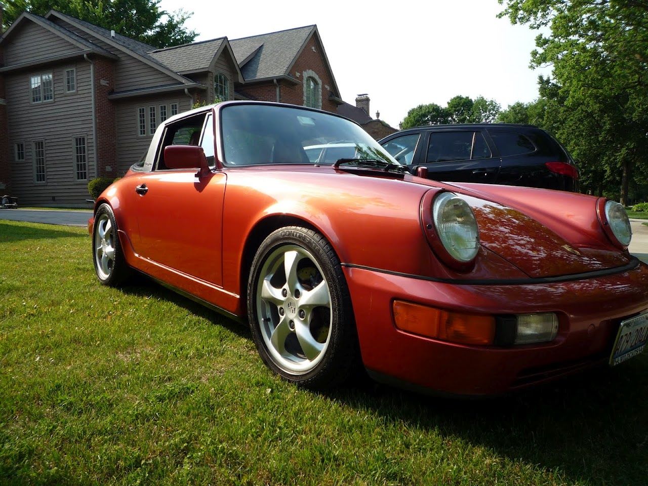 Coral Red Metallic | Porsche Colors