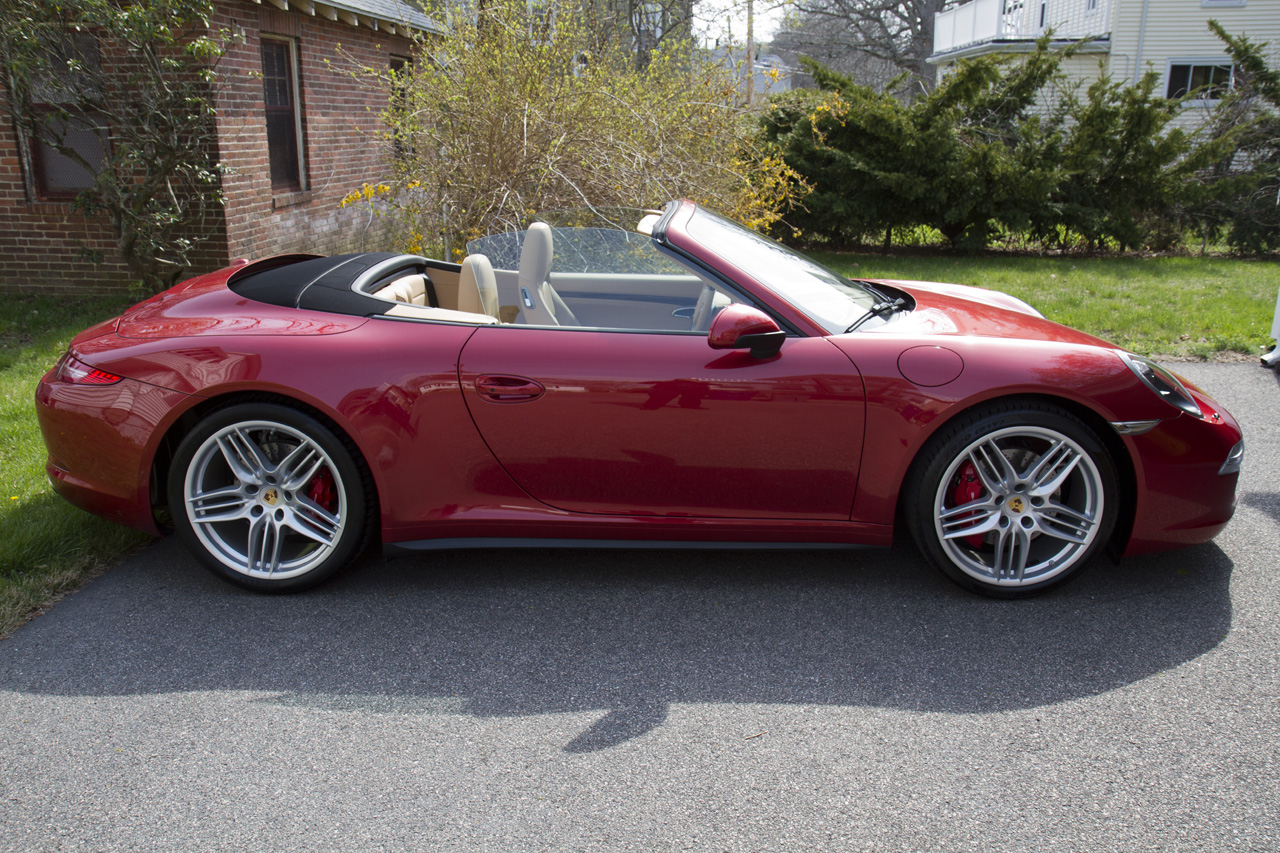 Amaranth Red Metallic | Porsche Colors