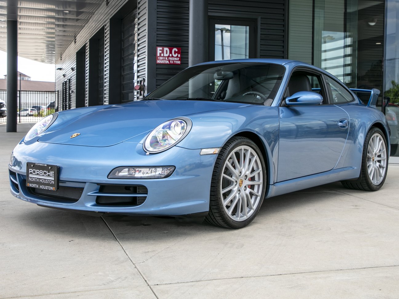 Azzurro California Metallic | Porsche Colors
