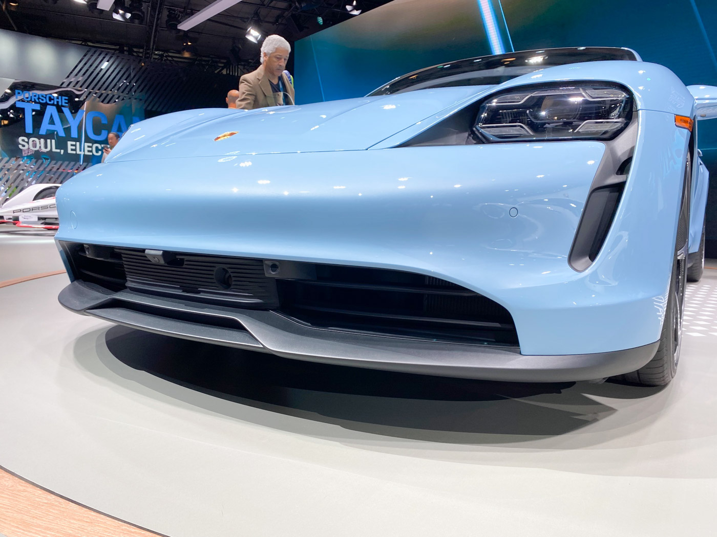 Frozen Blue Metallic | Porsche Colors