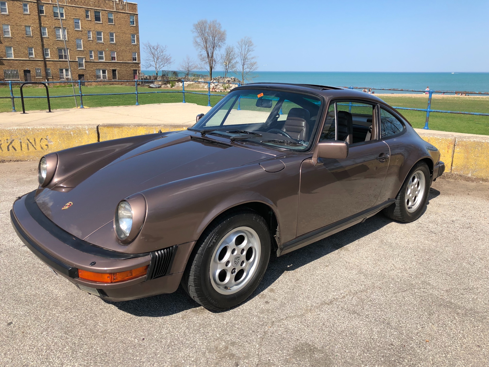Quartzite Grey Metallic | Porsche Colors