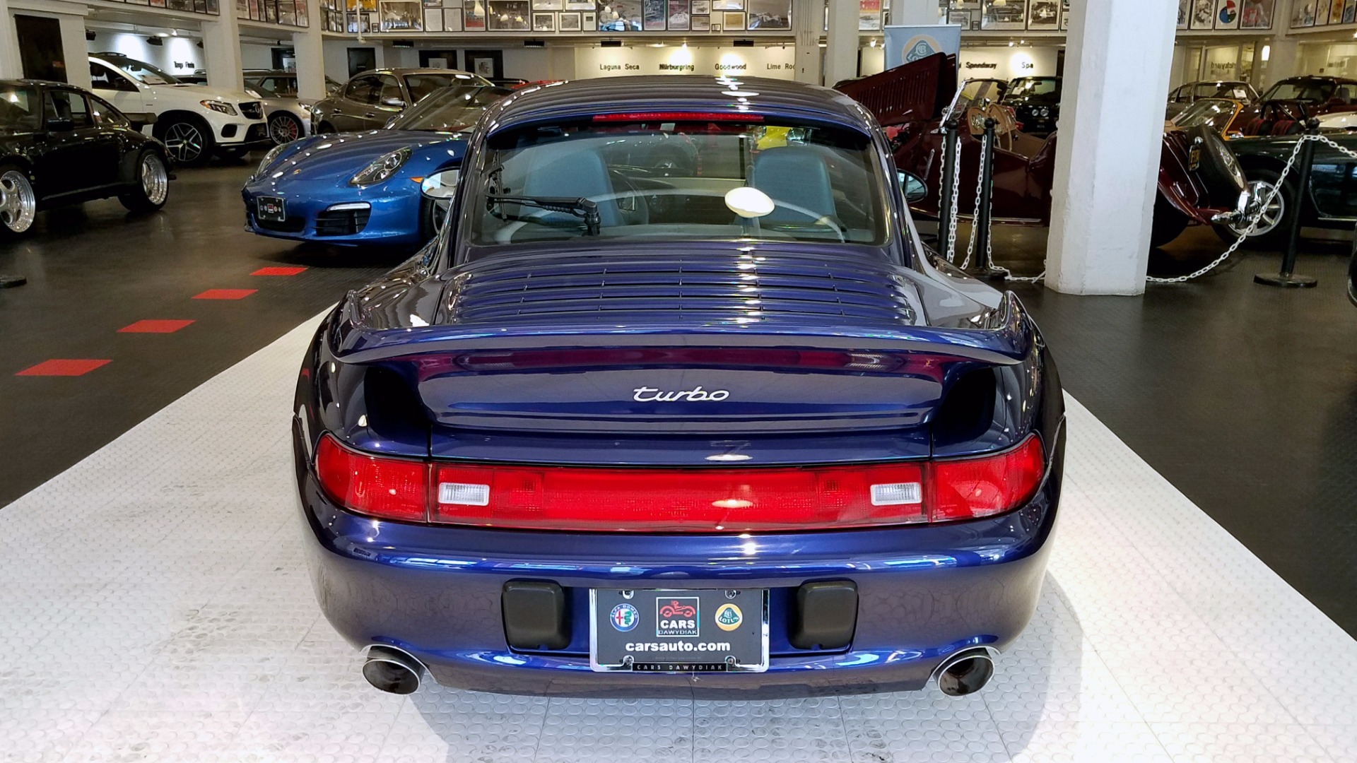 Iris Blue Metallic | Porsche Colors