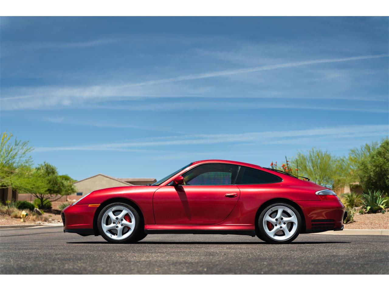 Orient Red Metallic | Porsche Colors