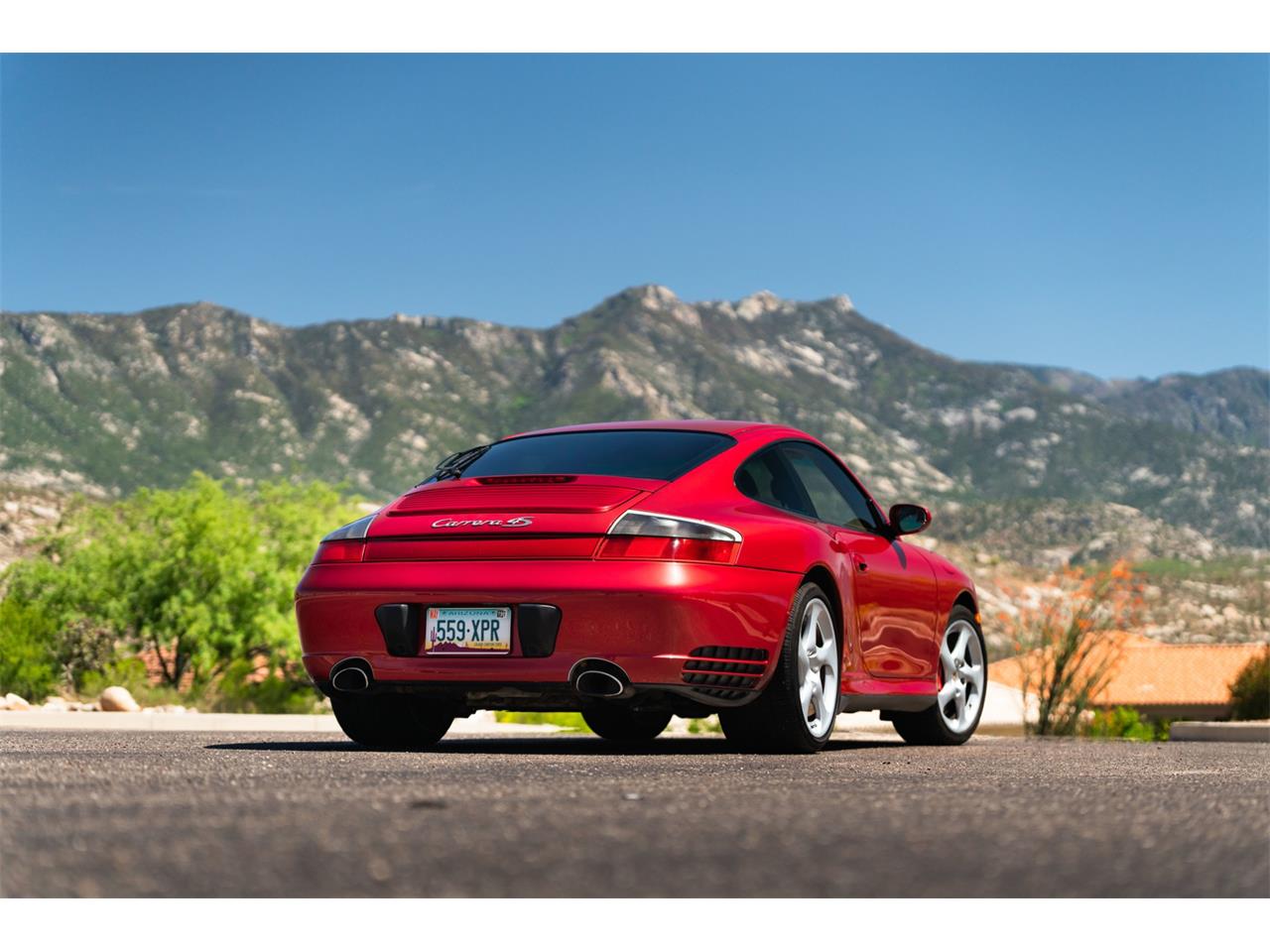 Orient Red Metallic | Porsche Colors