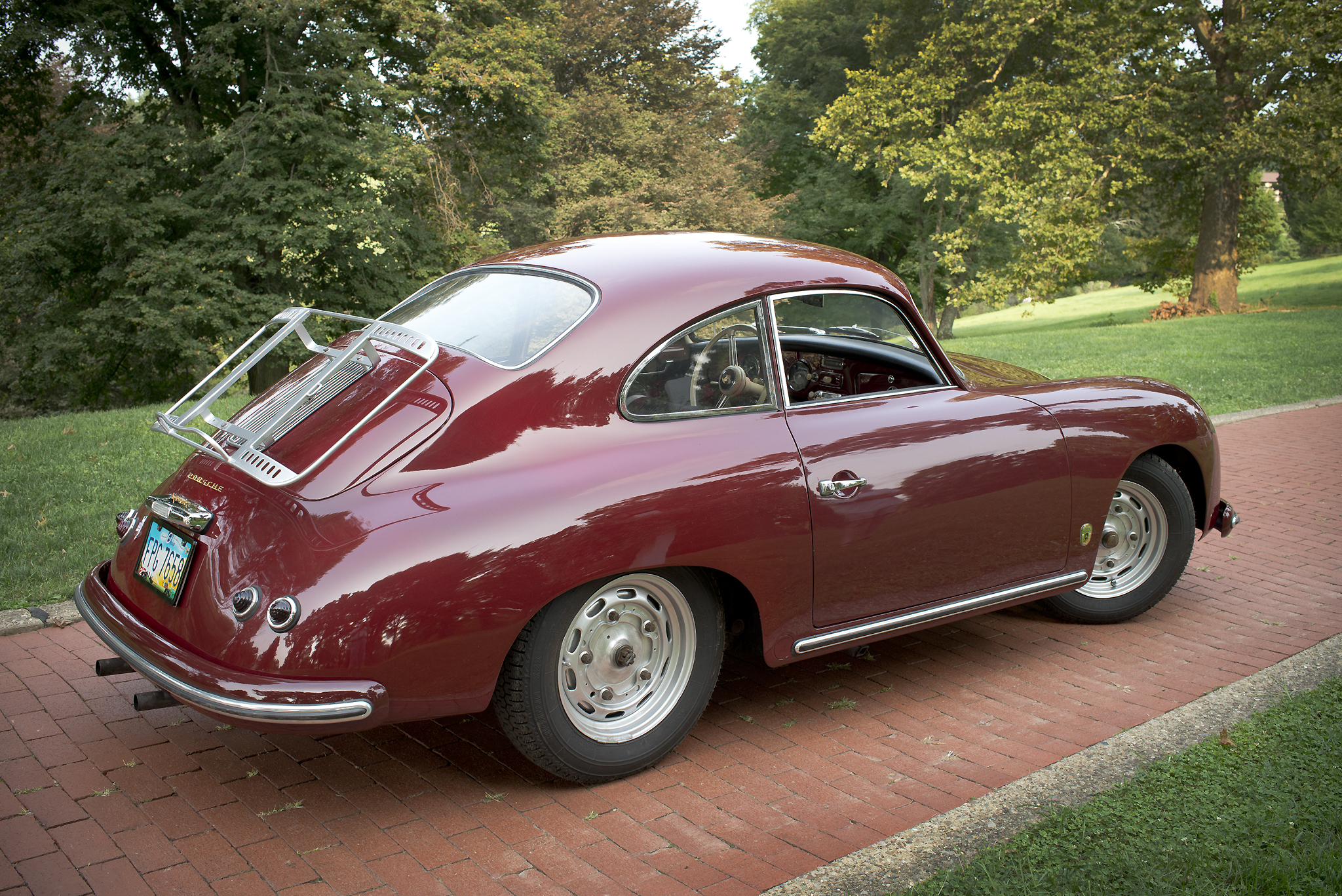 Polyantha Red | Porsche Colors