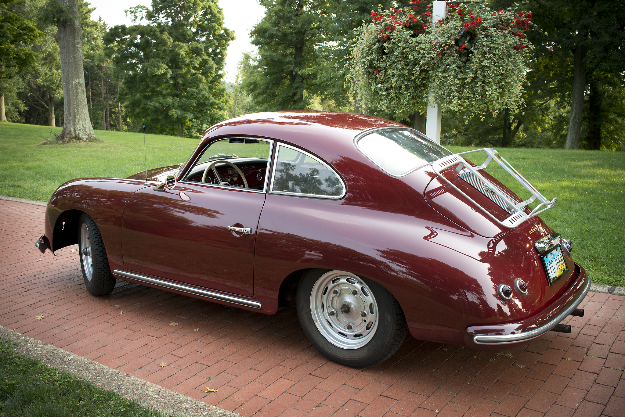 Polyantha Red | Porsche Colors