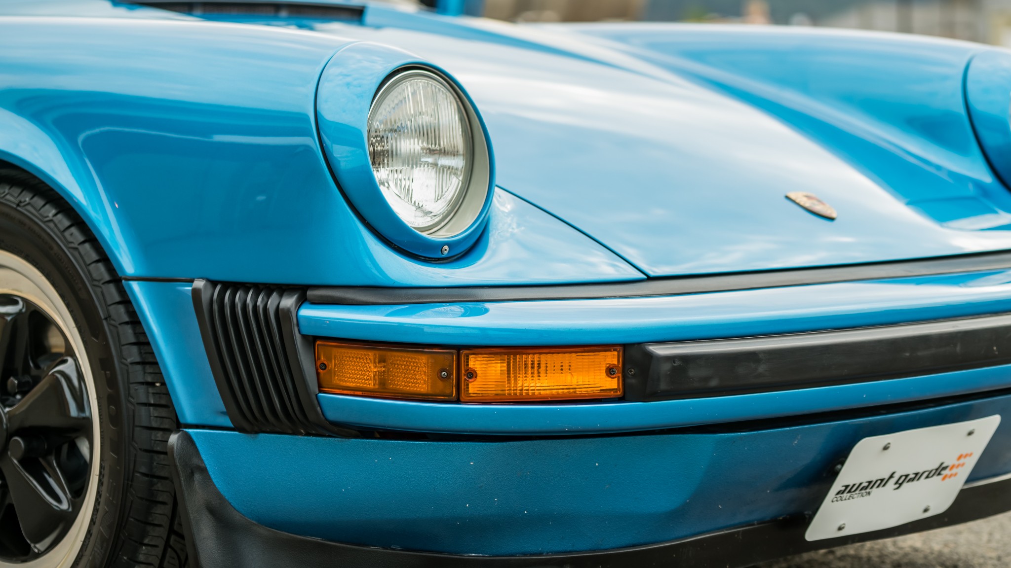 Minerva Blue Metallic | Porsche Colors