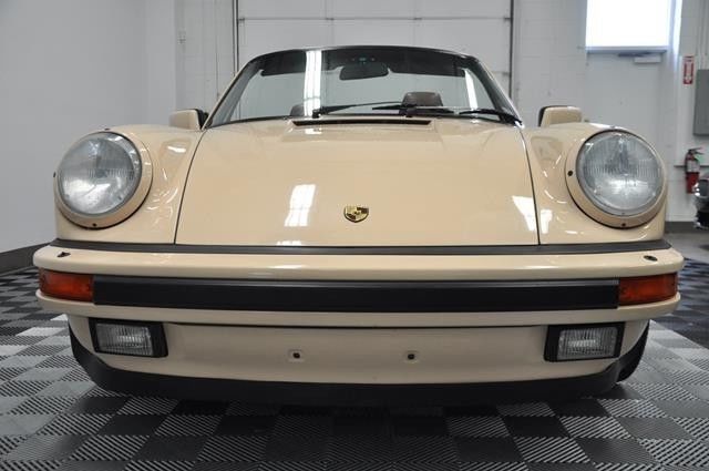 Apricot Beige | Porsche Colors