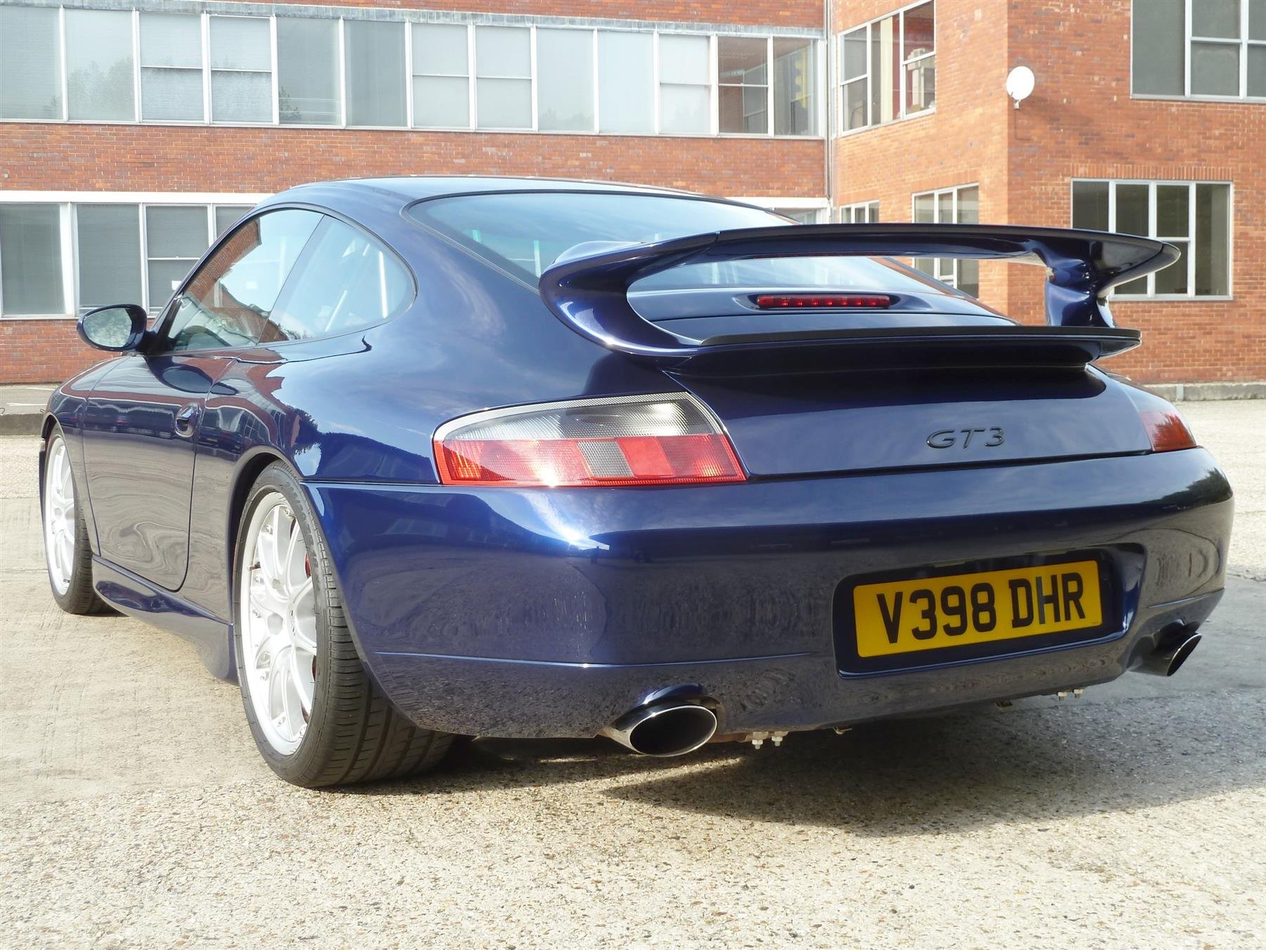 Iris Blue Metallic | Porsche Colors