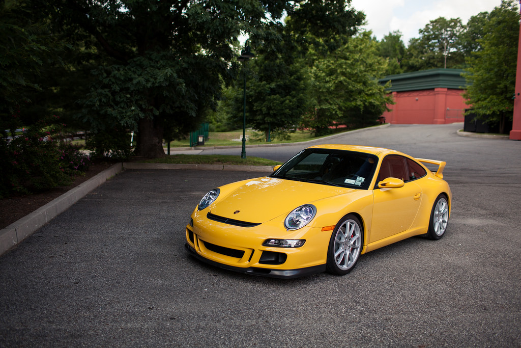 Speed Yellow | Porsche Colors