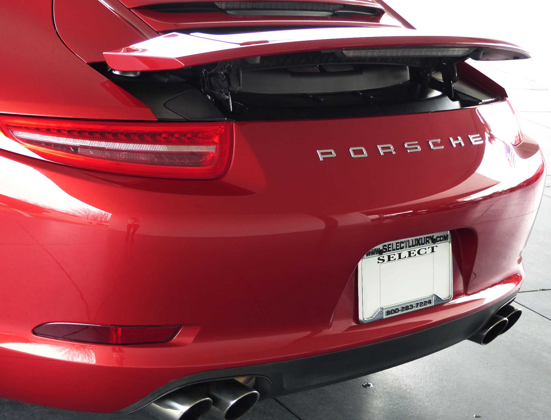 Amaranth Red Metallic | Porsche Colors