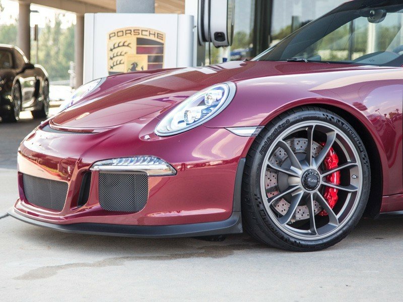 Arena Red Metallic | Porsche Colors