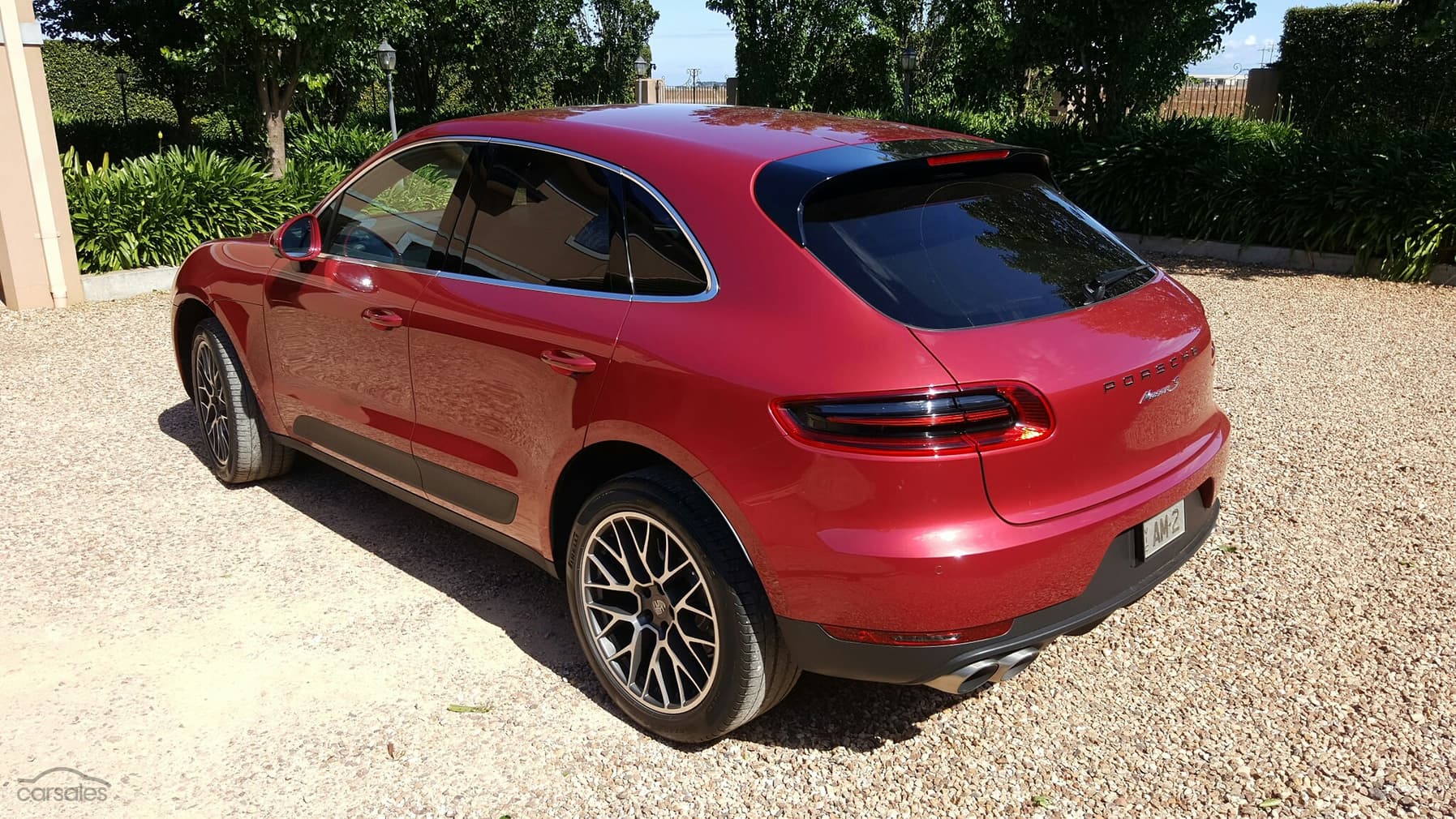 Impulse Red Metallic | Porsche Colors