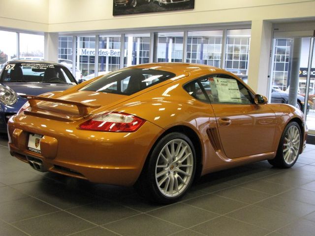 Nordic Gold Metallic | Porsche Colors