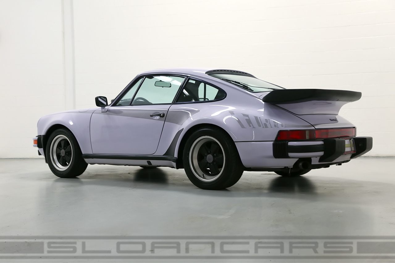 Moonstone | Porsche Colors