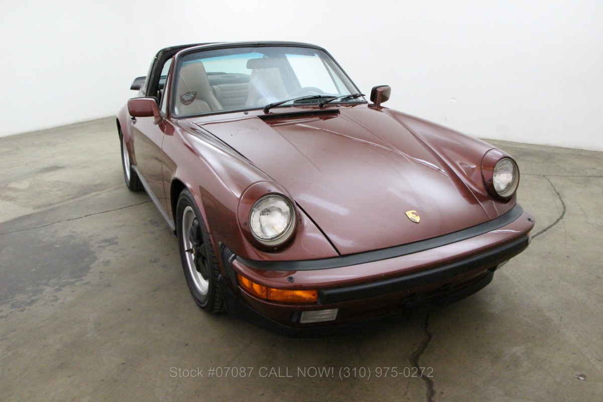 Garnet Red Metallic | Porsche Colors