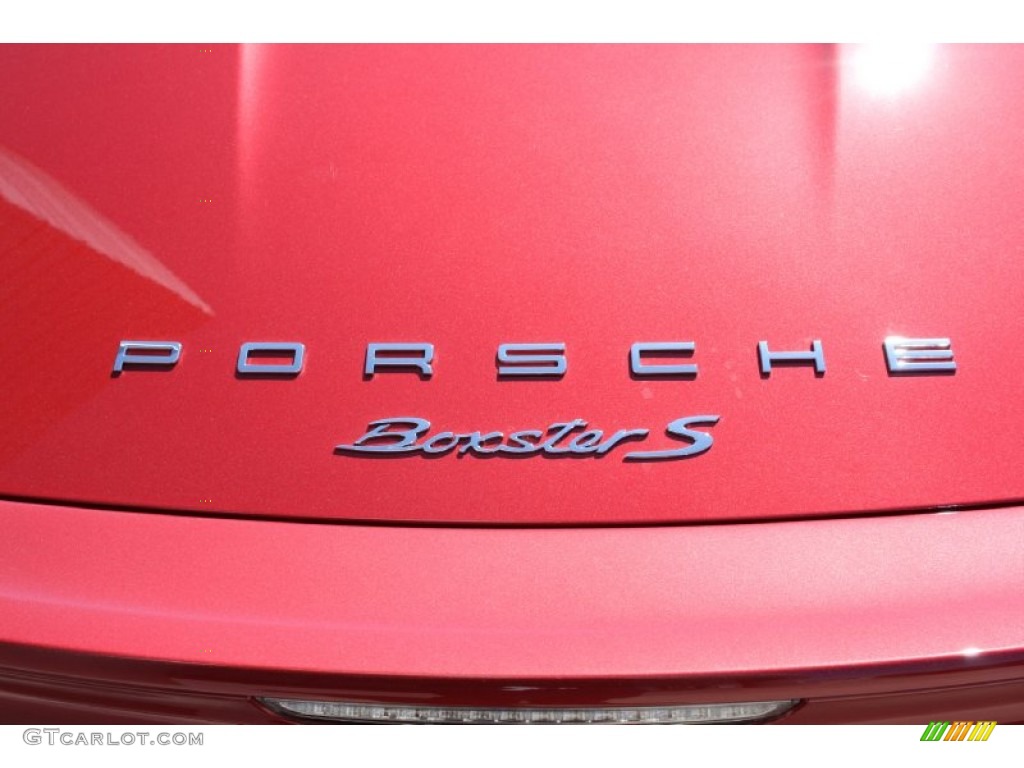 Amaranth Red Metallic | Porsche Colors
