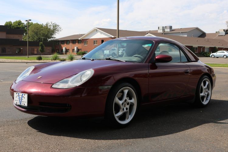 Arena Red Metallic | Porsche Colors