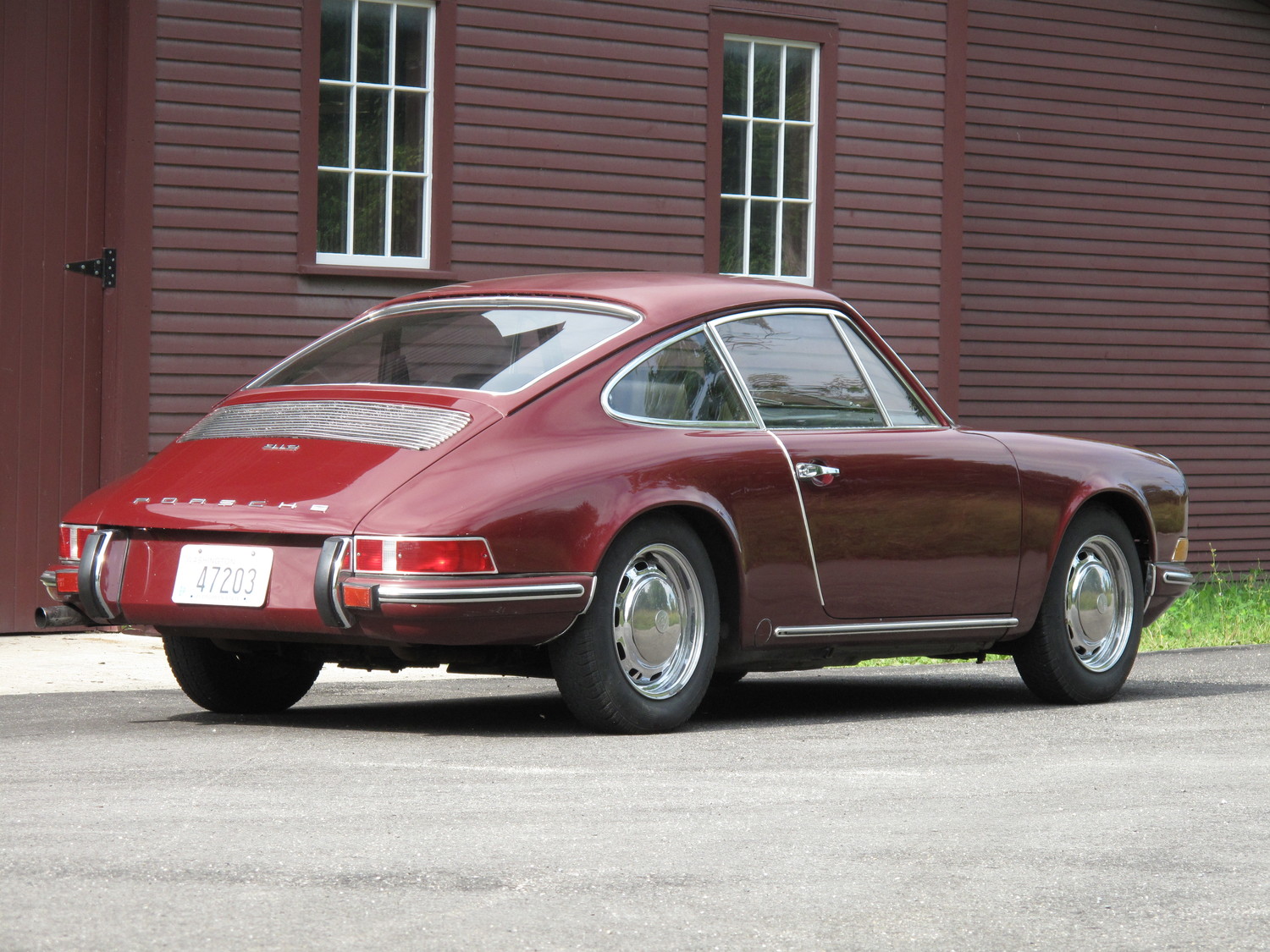 Maroon | Porsche Colors