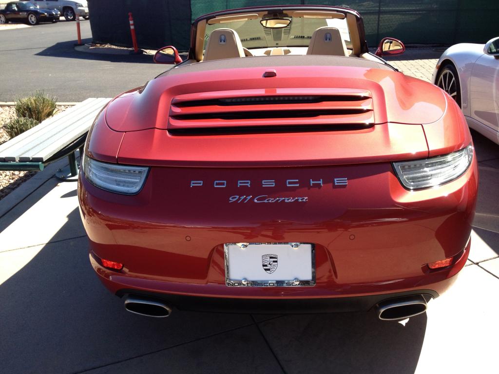 Amaranth Red Metallic | Porsche Colors