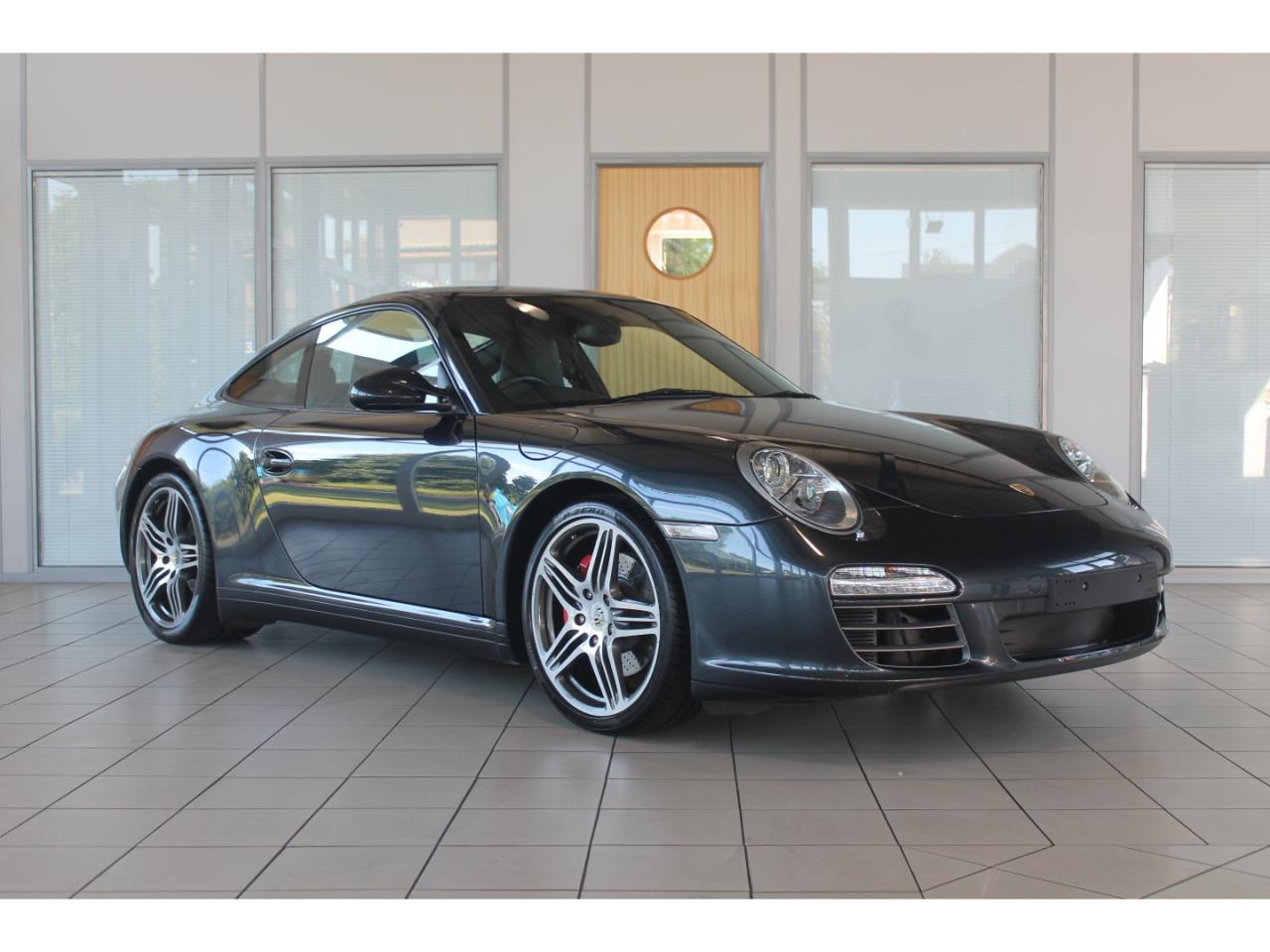 Atlas Grey Metallic | Porsche Colors