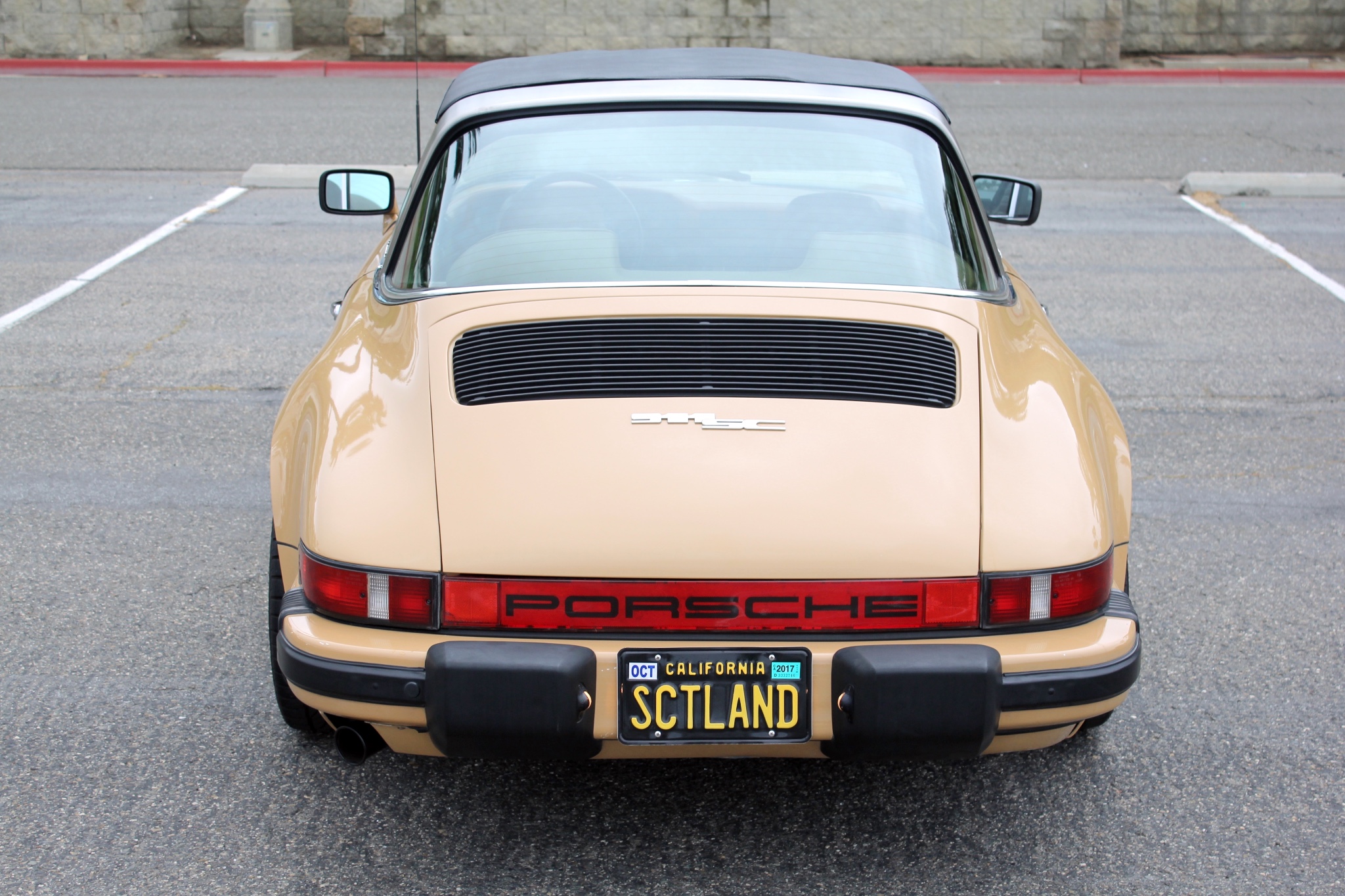 Cashmere Beige | Porsche Colors