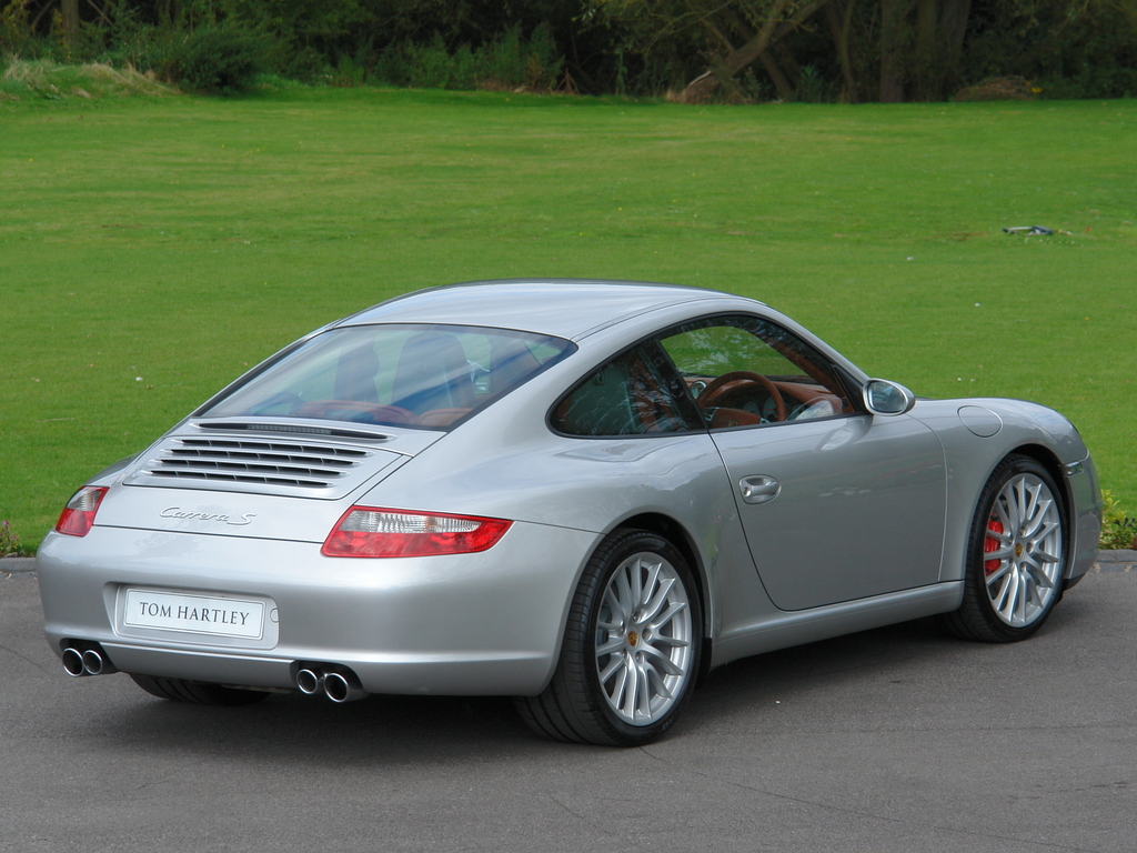 Arctic Silver Metallic | Porsche Colors