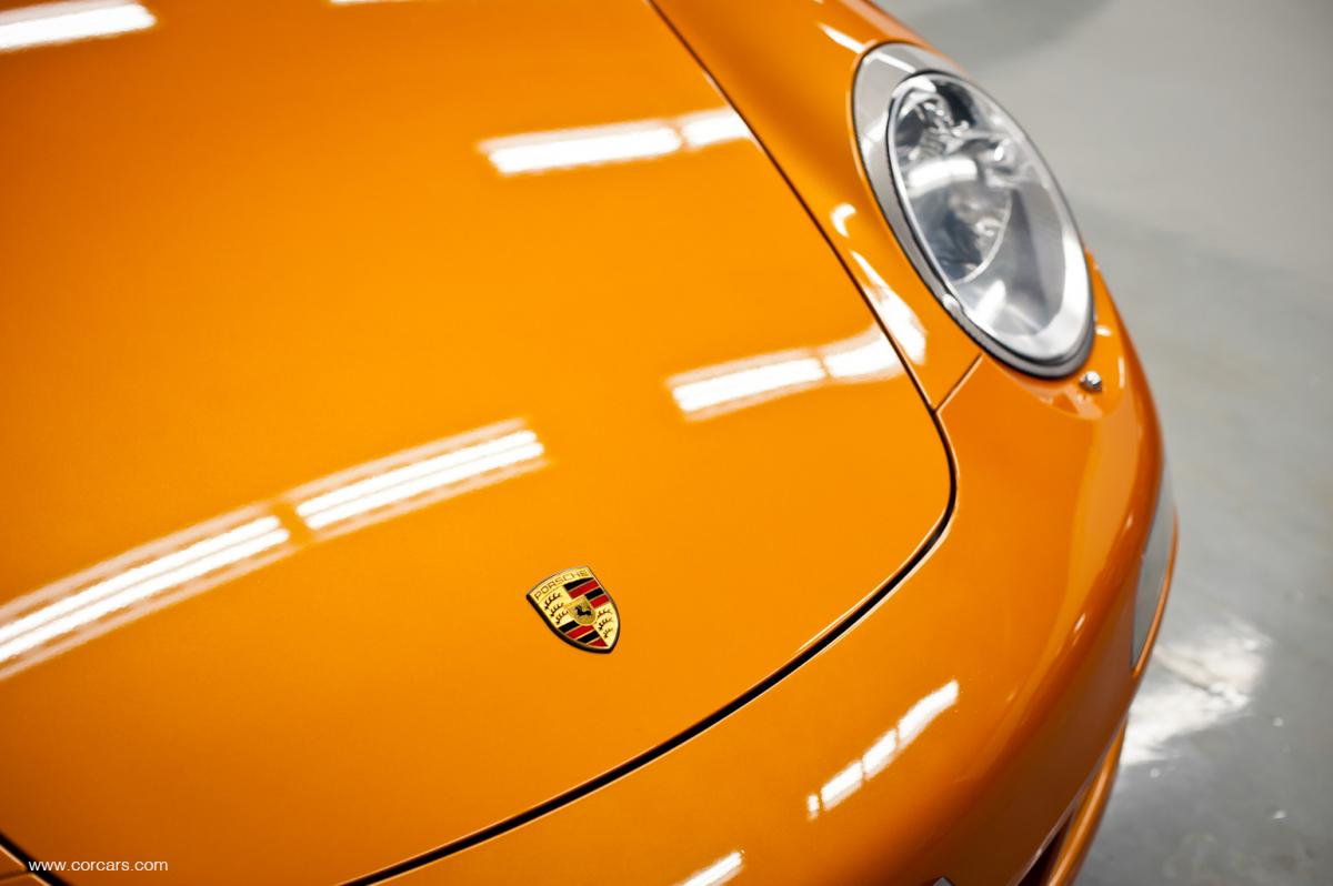 Nordic Gold Metallic | Porsche Colors