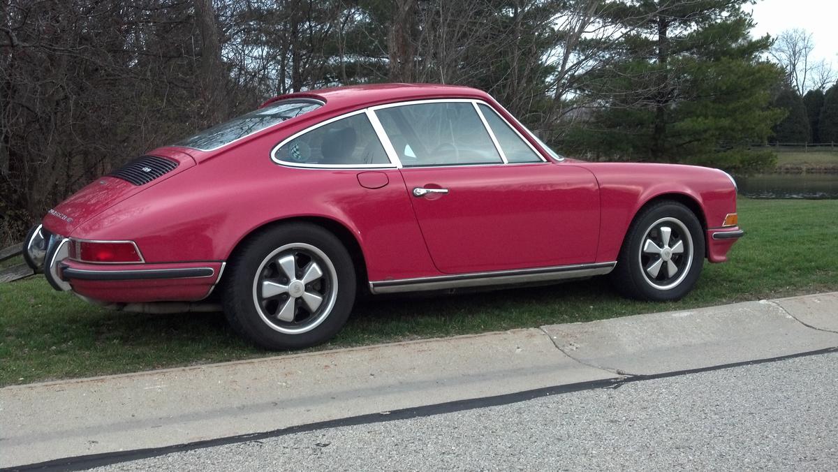 Rose Red | Porsche Colors