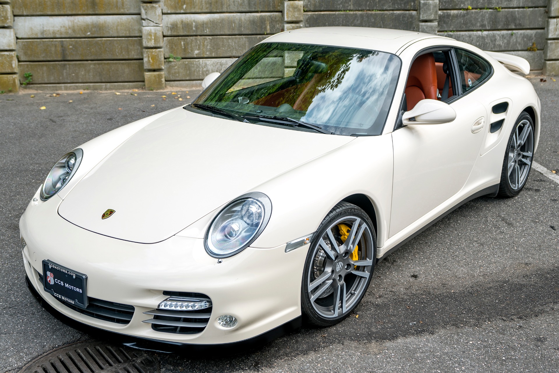 Creme White | Porsche Colors