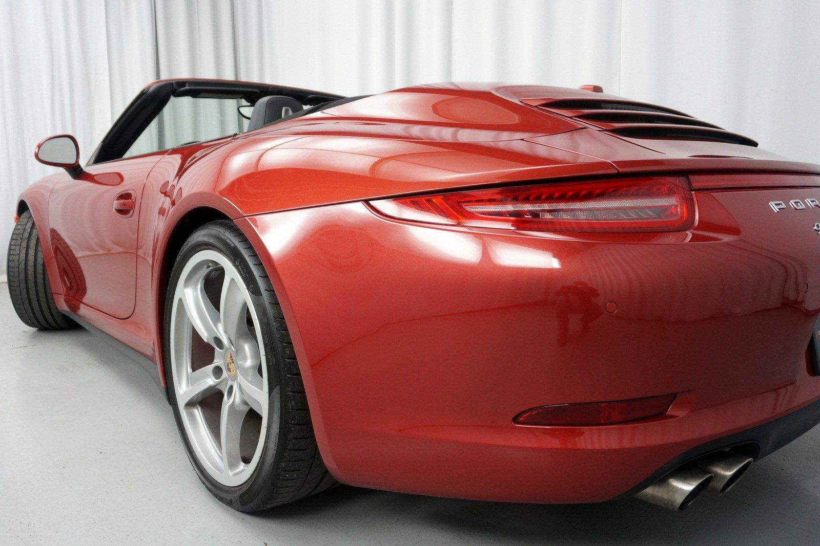 Amaranth Red Metallic | Porsche Colors