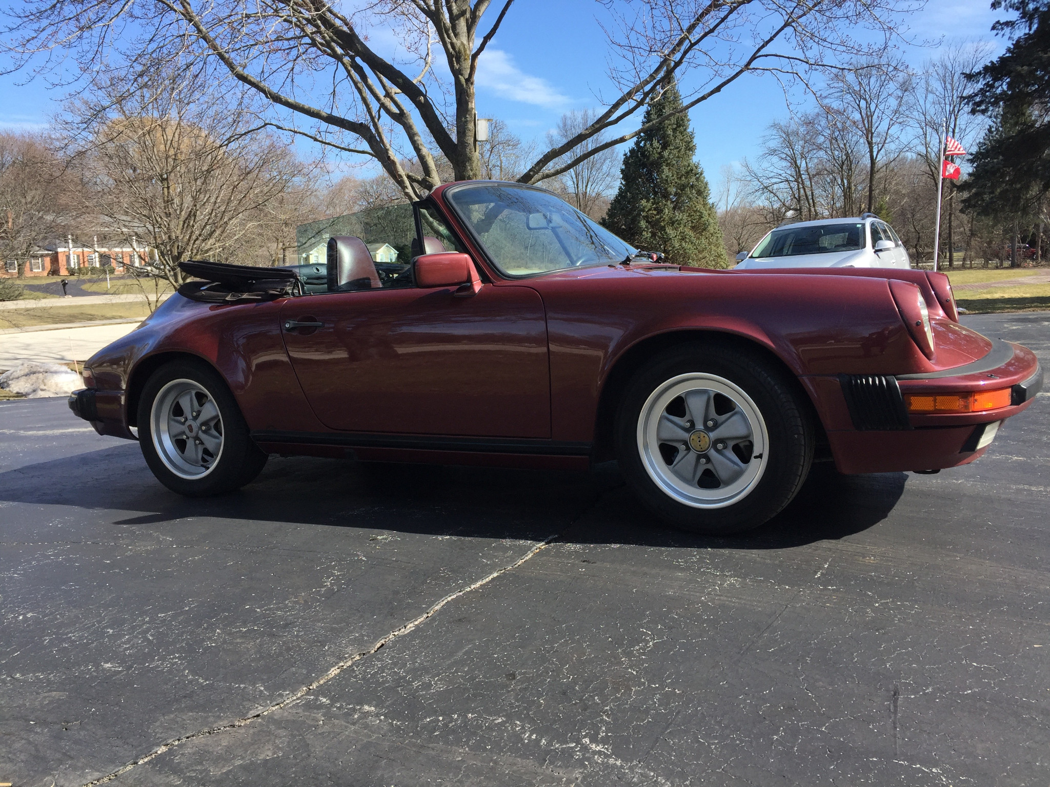 Garnet Red Metallic | Porsche Colors