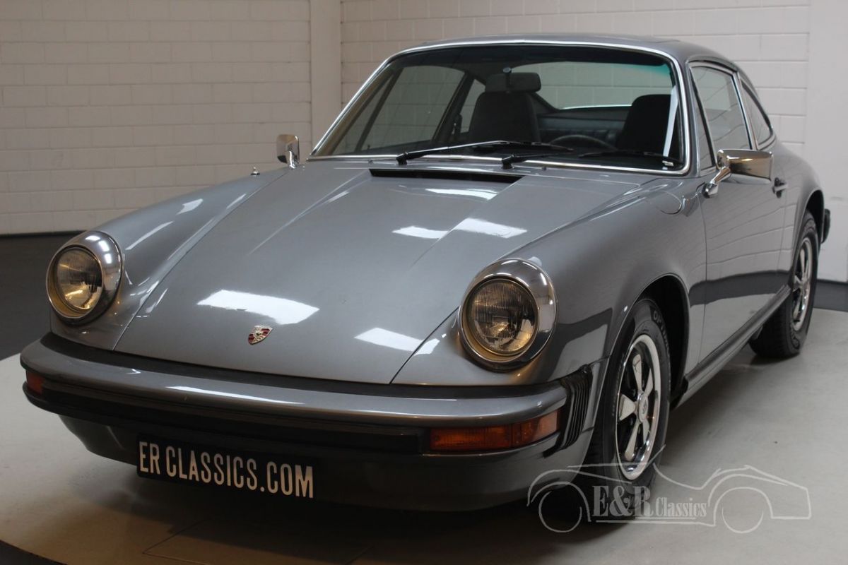 Anthracite Grey Metallic | Porsche Colors