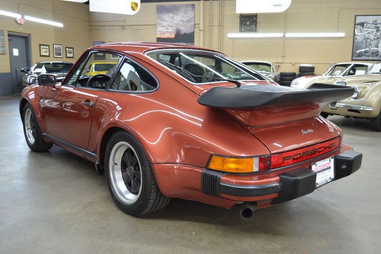 Diamond Sahara Metallic | Porsche Colors