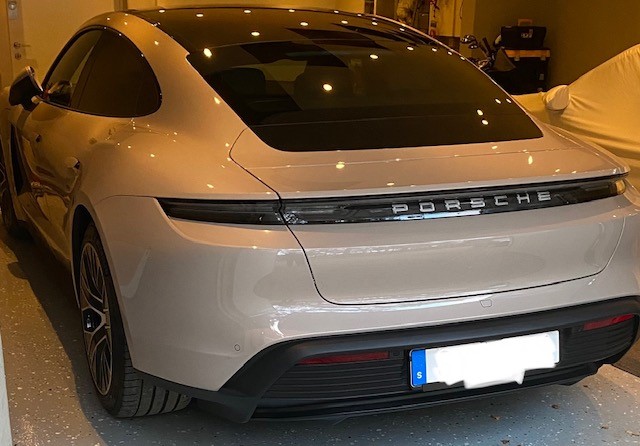 Coffee Beige Metallic | Porsche Colors
