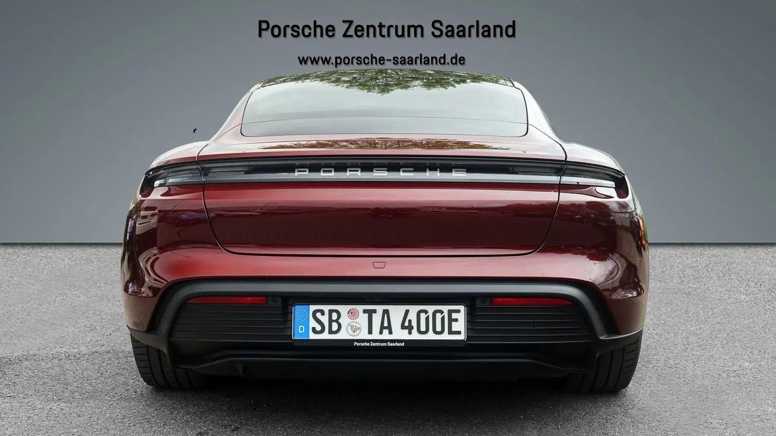 Cherry Metallic | Porsche Colors