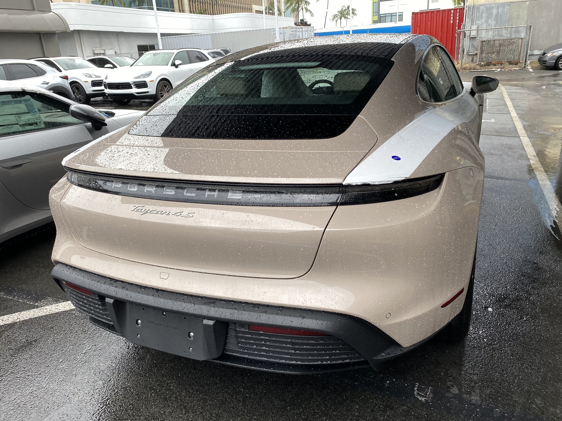 Coffee Beige Metallic | Porsche Colors