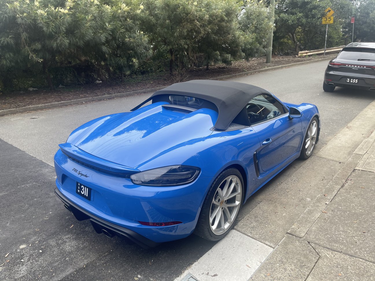 Arrow Blue | Porsche Colors
